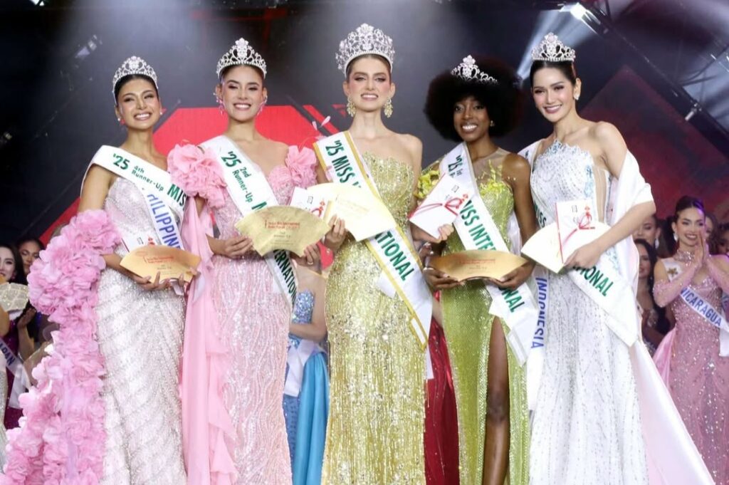 Catalina Duque Abreu dari Kolombia Juara Miss International 2025 ...